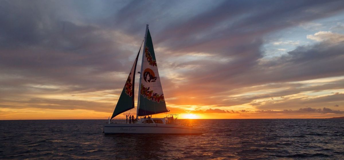 Waikiki Sunset Sail or Waikiki Fireworks Sail - Hawaiian Islands